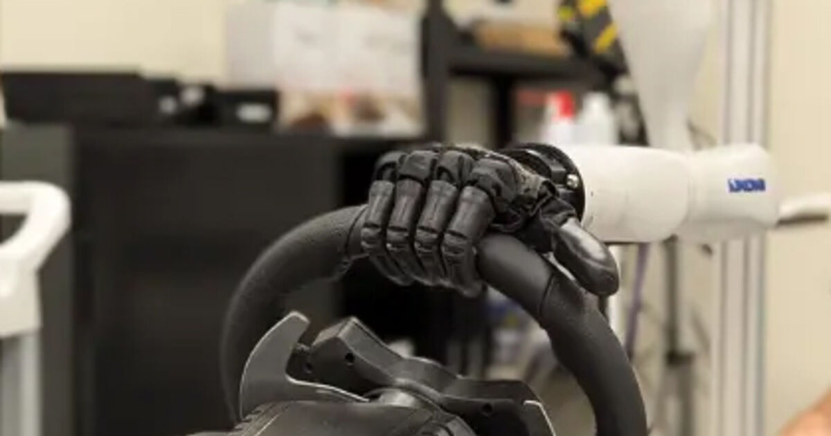 Fine-tuned brain-computer interface makes prosthetic limbs feel more ...